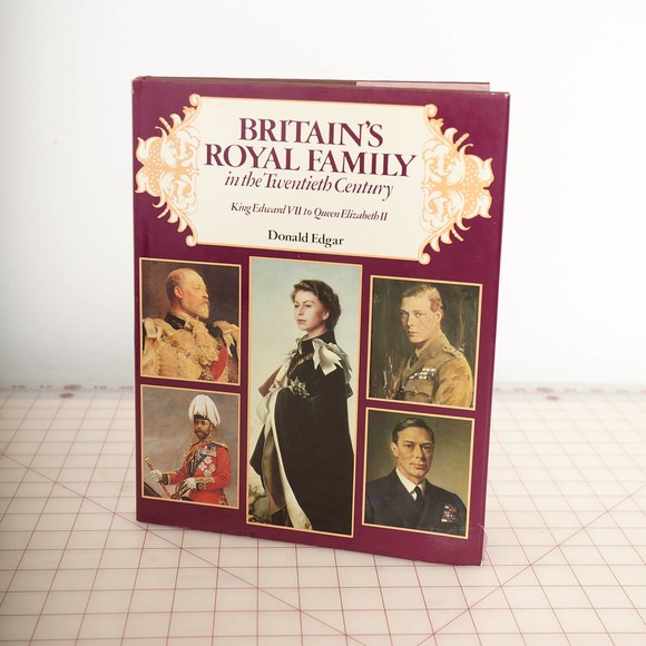 Random House | Accents | Vintage Britains Royal Family Book | Poshmark